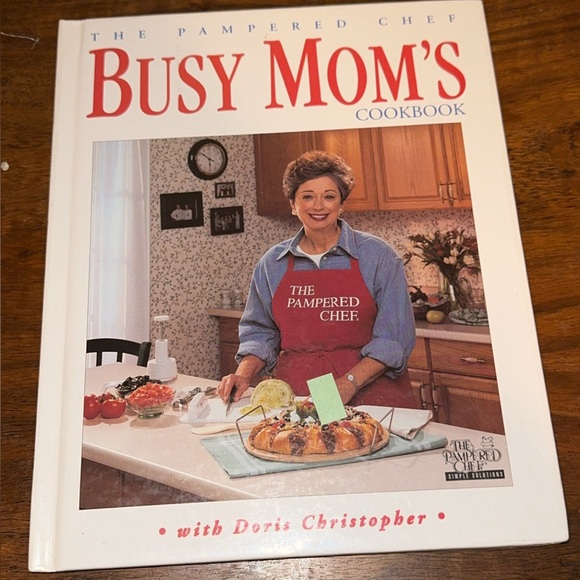 The Pampered Chef | Kitchen | Vintage The Pampered Chef Busy Moms ...